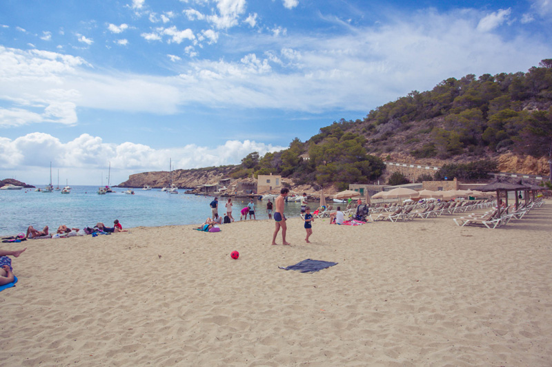 Cala Vadella | Rent a house or luxury holiday villa in Ibiza!