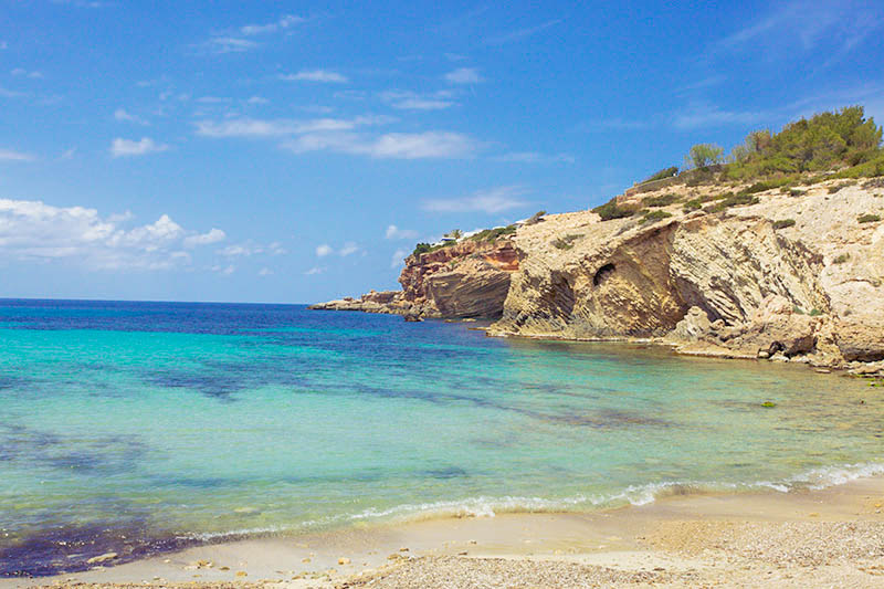Cala Codolar | Rent a house or luxury holiday villa in Ibiza!