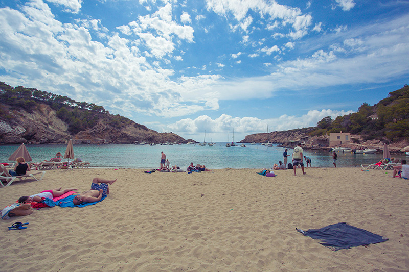 Cala Vadella | Rent a house or luxury holiday villa in Ibiza!